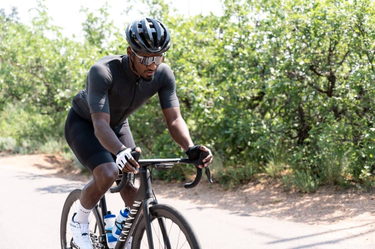 Cyclists: Seated and Standing Climbing Mechanics to Ride Uphill Faster ...